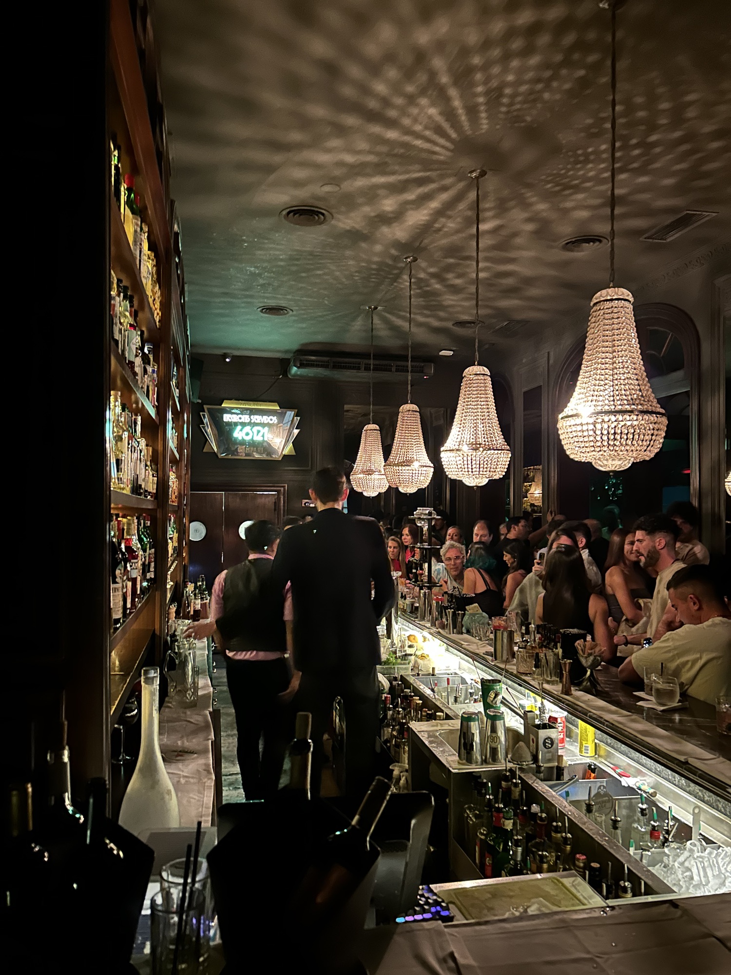 PRESIDENTE BAR EN RECOLETA | QUE HACER EN BA